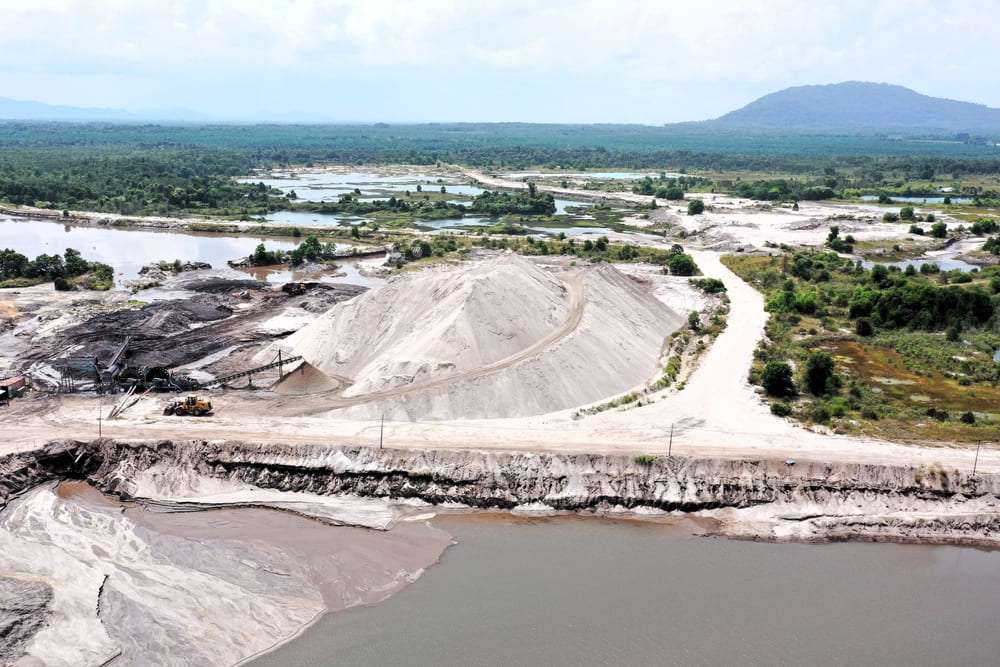 Essential Guide to Silica Sand Properties & Uses