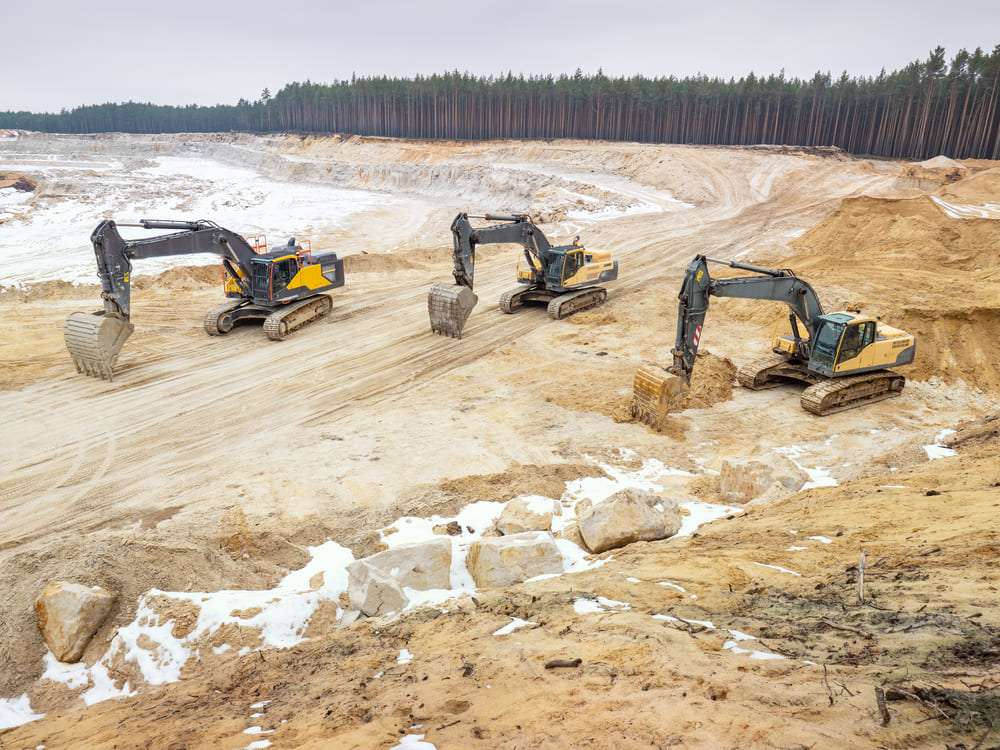 Essential Guide to Silica Sand Properties & Uses